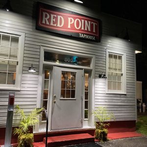 THE FIDDLIN PIG - Updated November 2024 - 100 Main St, Smithfield ...