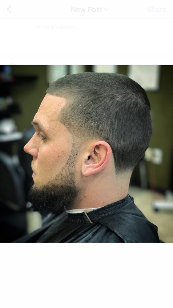 ROYAL CUTS - Updated September 2024 - 16 Photos - 4400 47th Ave ...