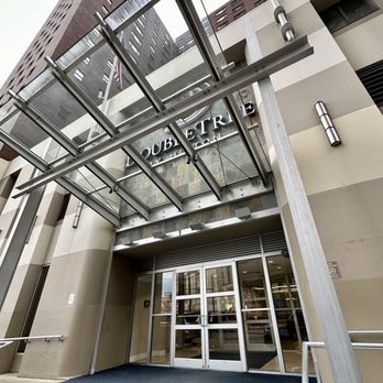 DOUBLETREE BY HILTON HOTEL & SUITES PITTSBURGH DOWNTOWN - Updated ...