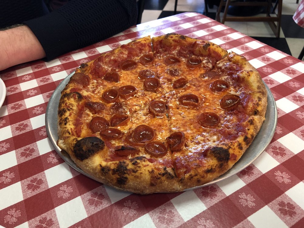 SMILING WITH HOPE PIZZA - 425 Photos & 578 Reviews - 6135 Lakeside Dr ...