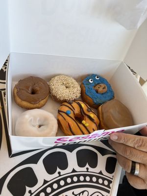 SESAME DONUTS - Updated June 2024 - 104 Photos & 75 Reviews - 3231 S ...