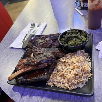 SMOKEHOUSE BAR AND GRILL - Updated December 2025 - 23 Photos & 15 ...