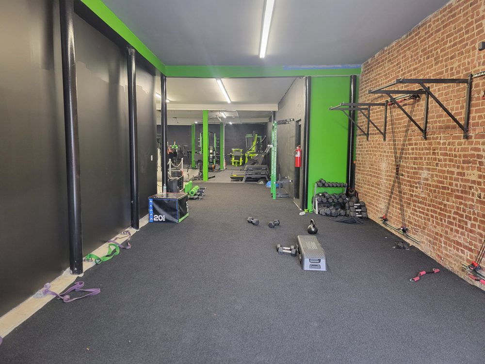 2 LEGENDS NYC - Updated January 2026 - 2964 Lafayette Ave, Bronx, New ...