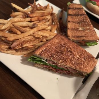 MULLIGAN’S PUB - Updated April 2025 - 104 Photos & 220 Reviews - 267 ...