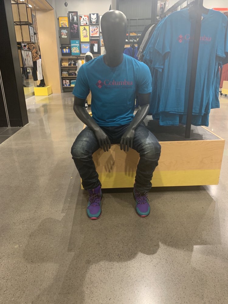 FOOTACTION - Updated November 2024 - 3500 East West Hwy, Hyattsville ...