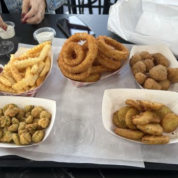 CALI BURGER - Updated April 2025 - 43 Photos & 44 Reviews - 3415 ...