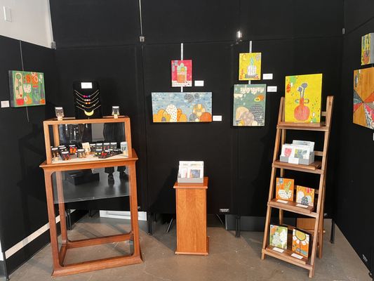 GREY RAVEN GALLERY - Updated September 2025 - 12695 SW Crescent St ...