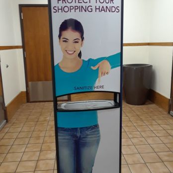 ROGUE VALLEY MALL - Updated October 2025 - 43 Photos & 50 Reviews ...