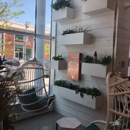 LOV CENTROPOLIS - Updated December 2025 - 111 Photos & 29 Reviews - 140 ...