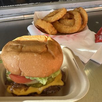 BEEP’S BURGERS - Updated July 2024 - 887 Photos & 1084 Reviews - 1051 ...