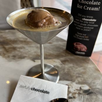 AWFULLY CHOCOLATE - Updated October 2025 - 53 Photos & 19 Reviews - 131 ...