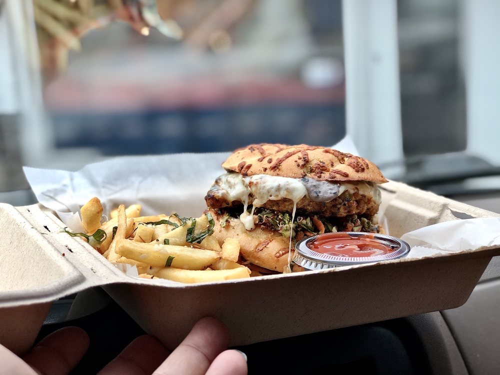 BISCOTTIS - 1335 Photos & 646 Reviews - American (Traditional) - 3556 ...