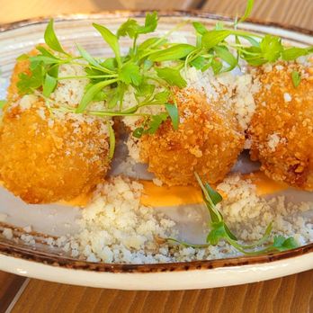 THE DRAKE KITCHEN & BAR - Updated November 2024 - 272 Photos & 85 ...