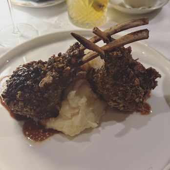 JAMES & MAIN - Updated April 2025 - 46 Photos & 30 Reviews - 1 Main St ...