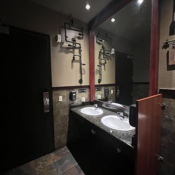 SKIPOLINI’S ITALIAN - Updated March 2025 - 768 Photos & 695 Reviews ...