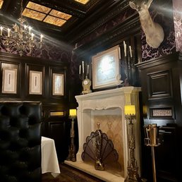 HEMINGWAY - Updated December 2025 - 204 Photos & 99 Reviews - 1515 E ...