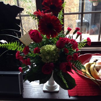 GEORGES FLOWER SHOP - Updated August 2025 - 101 G St, Carlisle ...