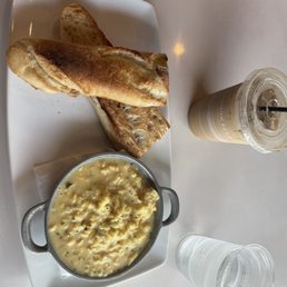 COMMON BOND BISTRO & BAKERY - MED CENTER - Updated July 2024 - 675 ...