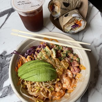 MAMMOTH POKE - 139 Photos & 90 Reviews - 2035 N Western Ave, Chicago ...