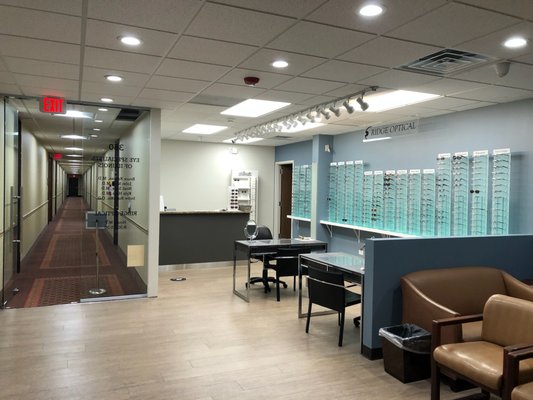 EYE SPECIALISTS OF ILLINOIS - Updated December 2025 - 11 Photos & 39 ...