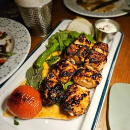 AMAL - Updated December 2025 - 380 Photos & 132 Reviews - 131 Bloor ...