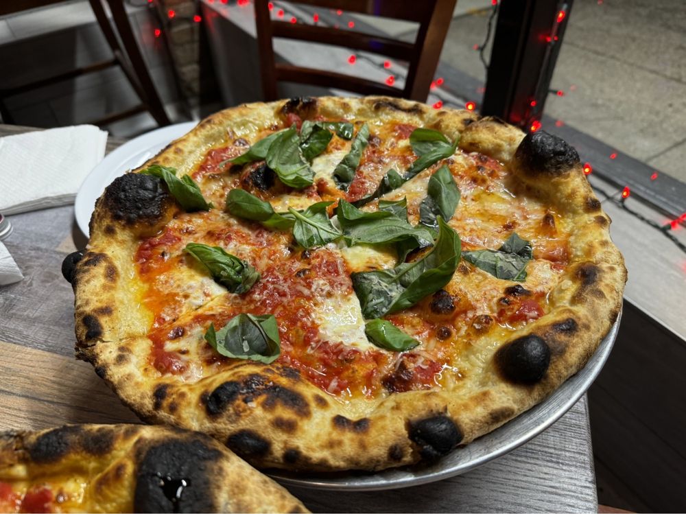 APIZZA - Updated June 2024 - 18 Photos & 14 Reviews - 8424 13th Ave ...