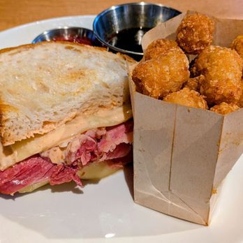 THE HALL ON OCCIDENTAL - Updated January 2026 - 39 Photos & 22 Reviews ...