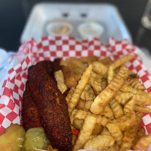 MONROE’S HOT CHICKEN - Updated June 2024 - 745 Photos & 751 Reviews ...