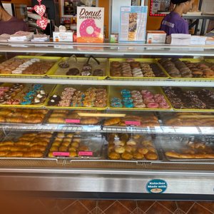 ROBIN’S SNOWFLAKE DONUTS & CAFE - 515 Photos & 196 Reviews - 4660 ...