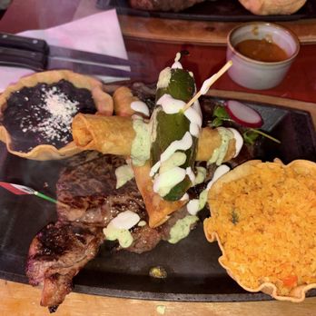 COLOSSAL RESTAURANT - Updated April 2025 - 78 Photos & 19 Reviews - 392 ...