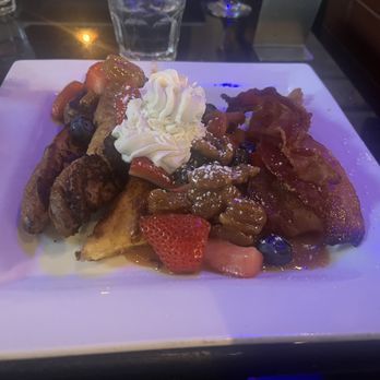 CHELSEA CORNER - Updated July 2024 - 712 Photos & 564 Reviews - 4830 ...