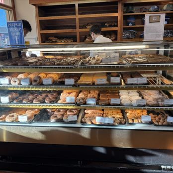 SLUYS POULSBO BAKERY - Updated January 2025 - 1082 Photos & 918 Reviews ...
