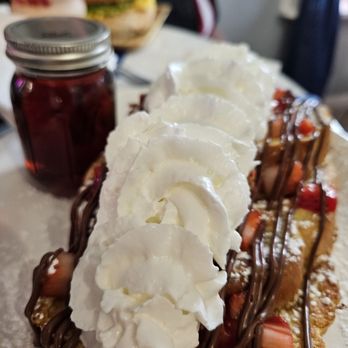 YUMMILICIOUS CAFE & BAKERY - Updated June 2025 - 118 Photos & 44 ...