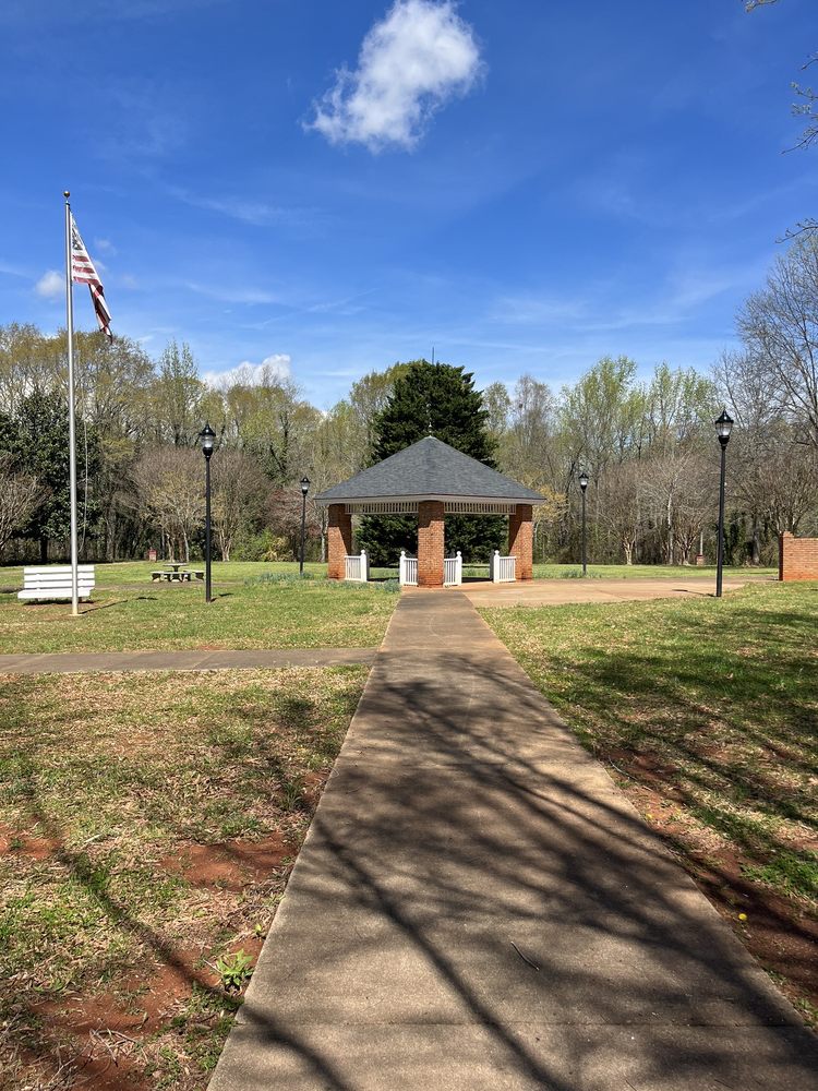 CADA PARK - Updated December 2025 - 39 Photos - 220 W Cherokee St ...