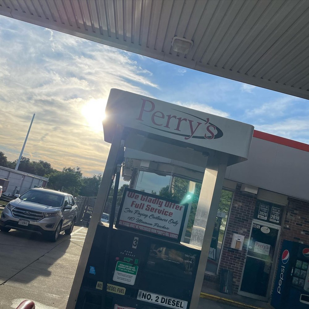 PERRY’S FULL SERVICE - Updated September 2025 - 601 West Blvd N ...