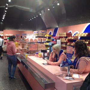 MANNER SHOP - 53 Photos & 69 Reviews - Stephansplatz 7, Wien, Austria ...