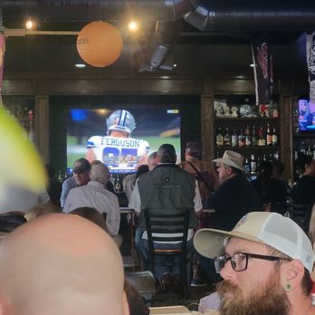 THE RABBIT HOLE PUB - Updated December 2025 - 69 Photos & 26 Reviews ...