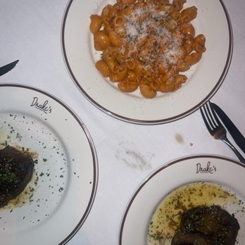 DRAKE’S HOLLYWOOD - Updated September 2024 - 327 Photos & 225 Reviews ...