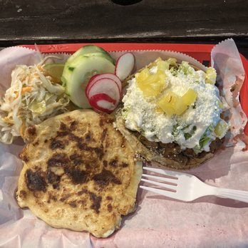 LOBOS TACOS Y PUPUSAS - Updated January 2026 - 32 Photos & 33 Reviews ...
