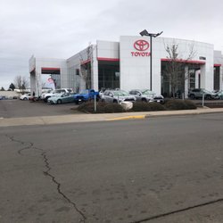 LITHIA TOYOTA OF SPRINGFIELD - 40 Photos & 154 Reviews - 163 S 9th St ...
