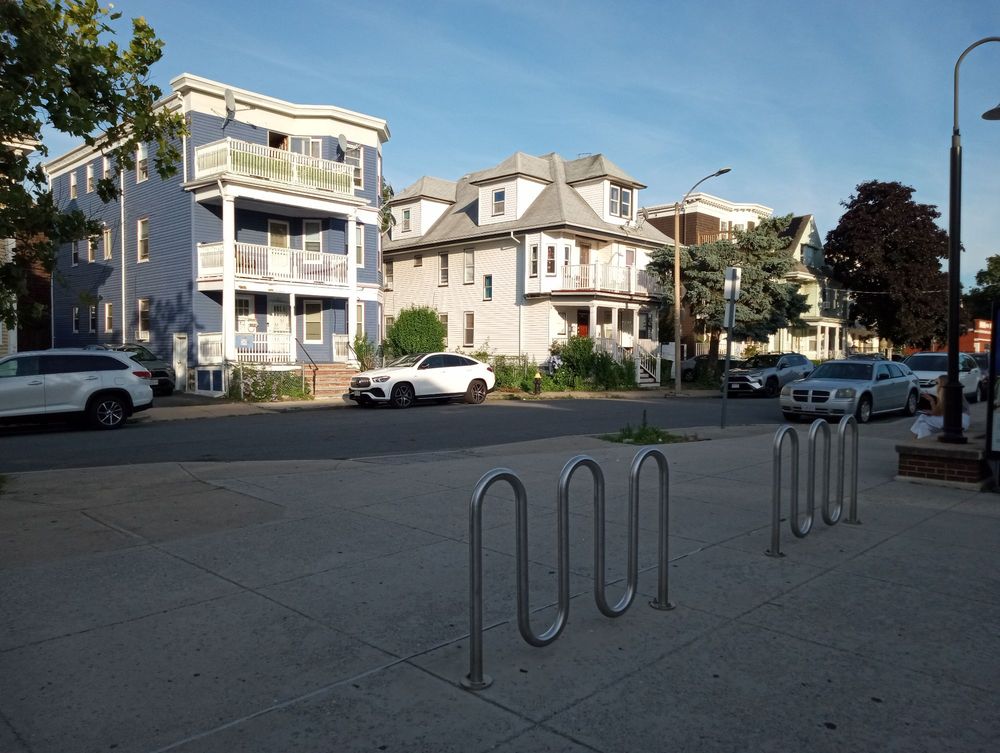 SHAWMUT STATION - MBTA - RED LINE - Updated December 2025 - 18 Photos ...