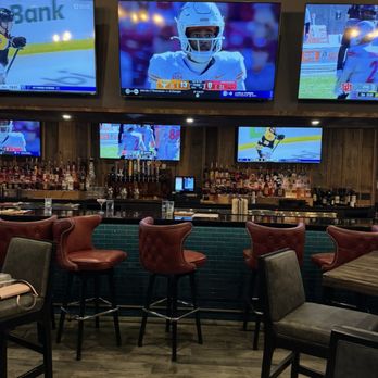 TWISTED TAVERN - Updated January 2025 - 50 Photos & 37 Reviews - 3975 ...