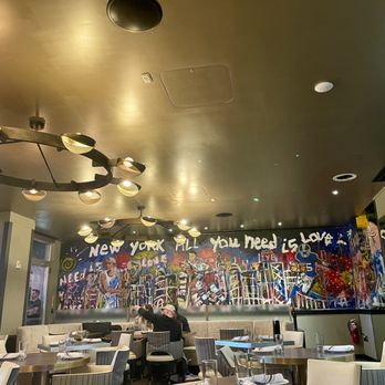 VERSA - Updated May 2024 - 373 Photos & 273 Reviews - 218 W 35th St ...