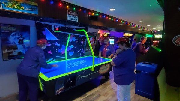 LEVEL UP ARCADE - Updated July 2025 - 17 Photos & 10 Reviews - 2001 W ...