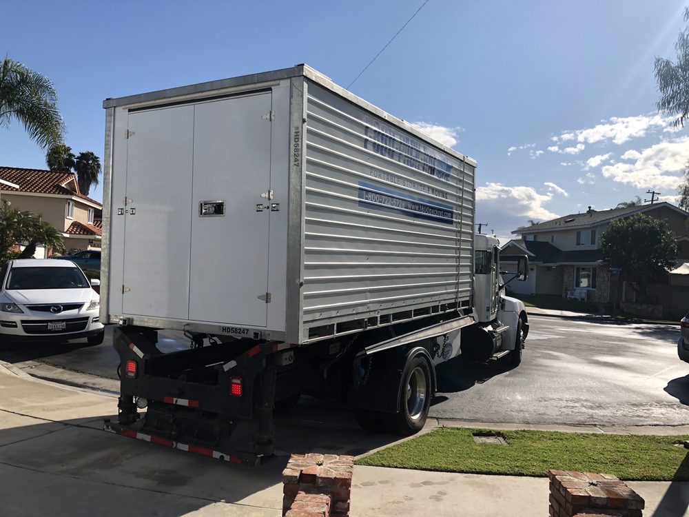 1-800-PACK-RAT - 15 Photos & 24 Reviews - 12632 Monarch St, Garden ...