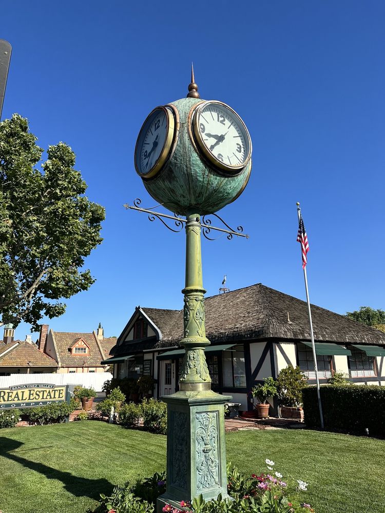 SOLVANG CLOCK - Updated September 2025 - 12 Photos - Solvang ...
