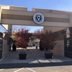 FIRST LADY PERMANENTE EDUCATION CENTER - 29 Photos & 26 Reviews - 901 ...