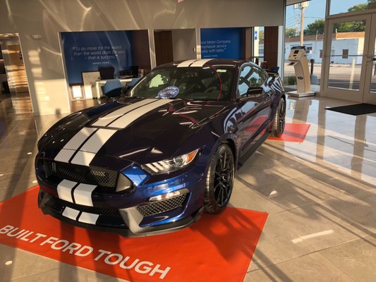 AUFFENBERG FORD BELLEVILLE - Updated January 2026 - 43 Photos & 74 ...