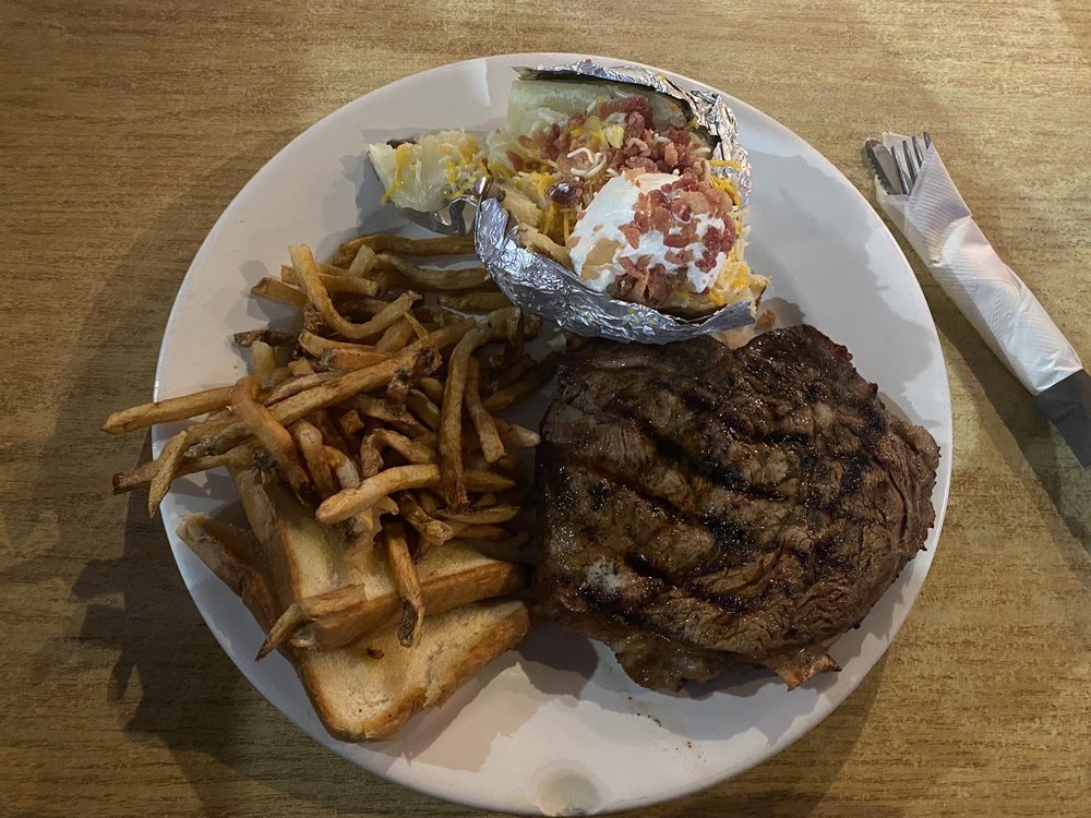 RUSTY SPUR STEAKHOUSE AND SALOON - Updated September 2024 - 18 Photos ...