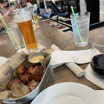 HOPCAT - Updated October 2025 - 61 Photos & 14 Reviews - 15231 Trenton ...